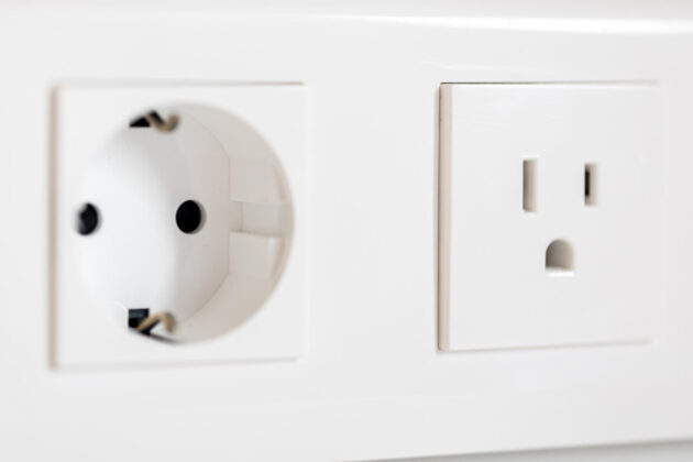 Tips for Replacing an Electrical Outlet Without Damaging Wiring ...